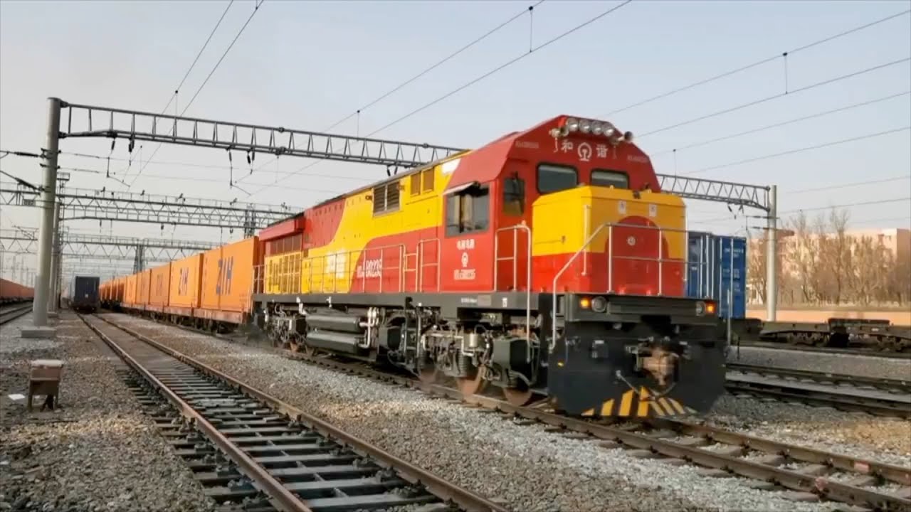Over 30,000 China-Europe freight trains cross Alashankou Port in ...