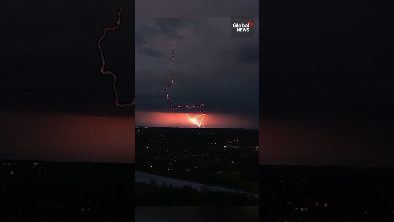Lightning creates dazzling display in skies above Peterborough, Ont ...