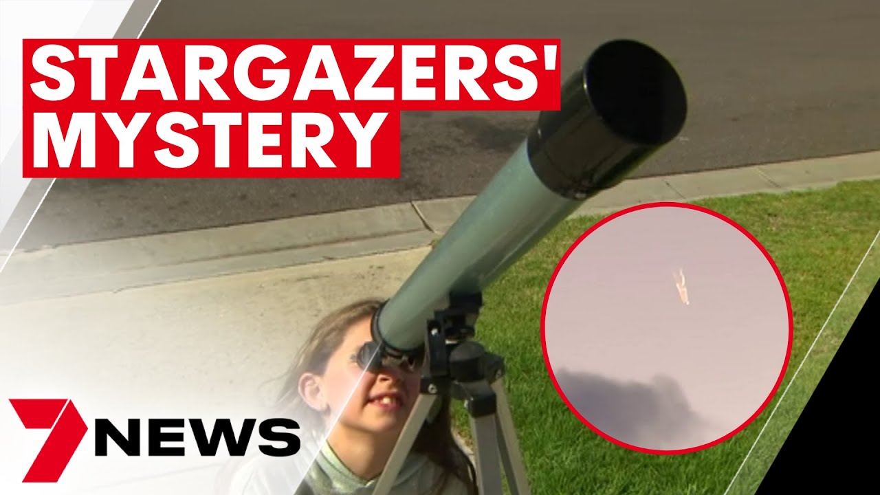 Strange sight in the sky had Melbourne family over the moon | 7NEWS ...