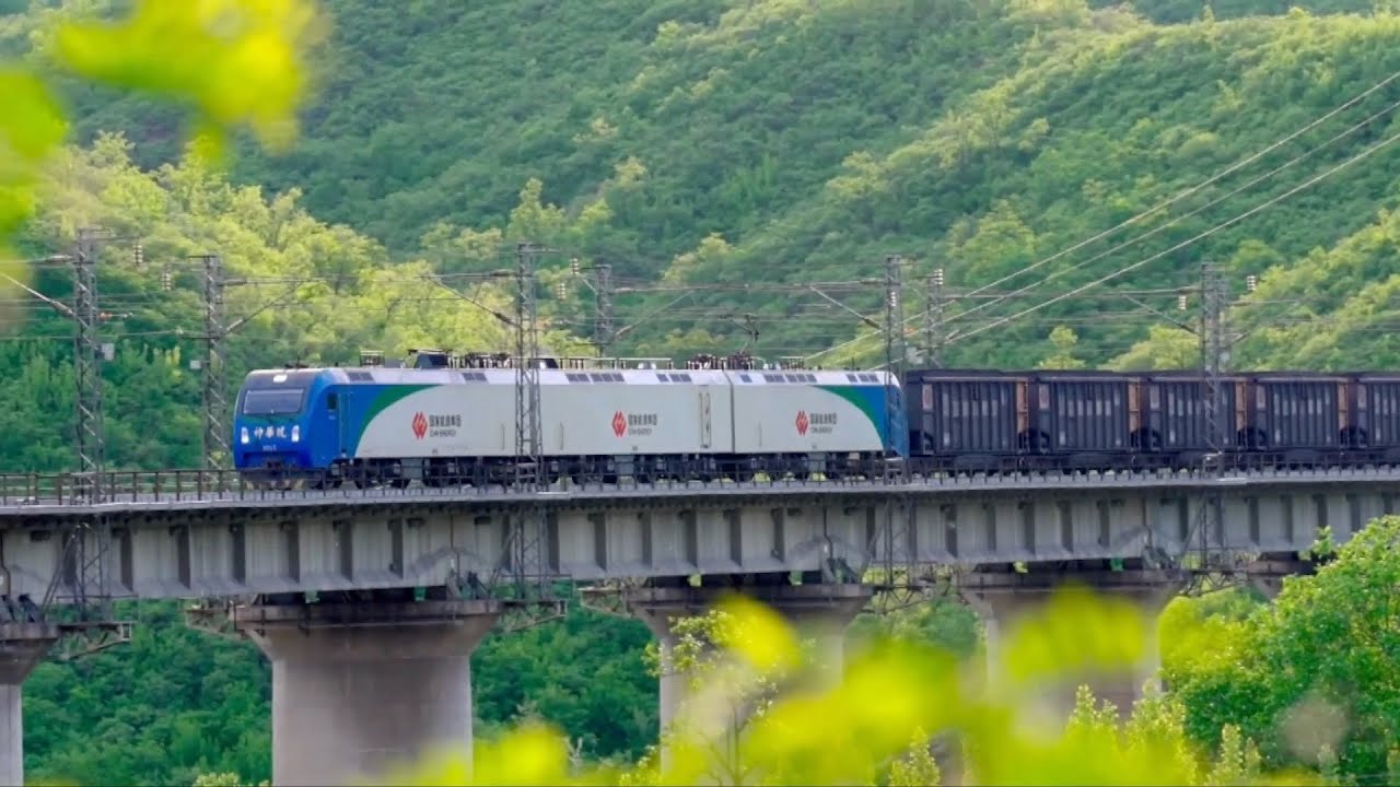 China launches first smart operation, maintenance system for heavy-haul ...