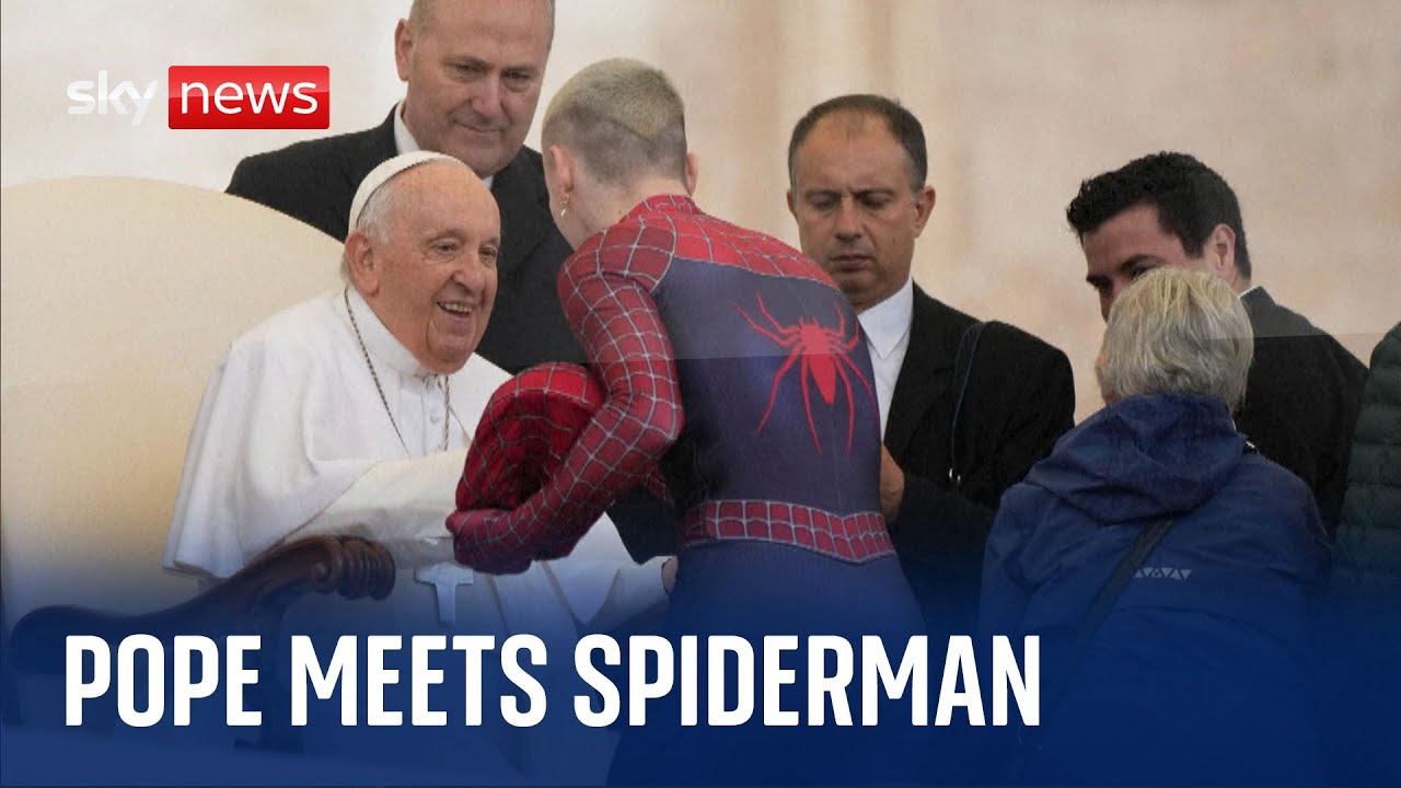 Pope Francis meets Spiderman during weekly audience - The Global Herald