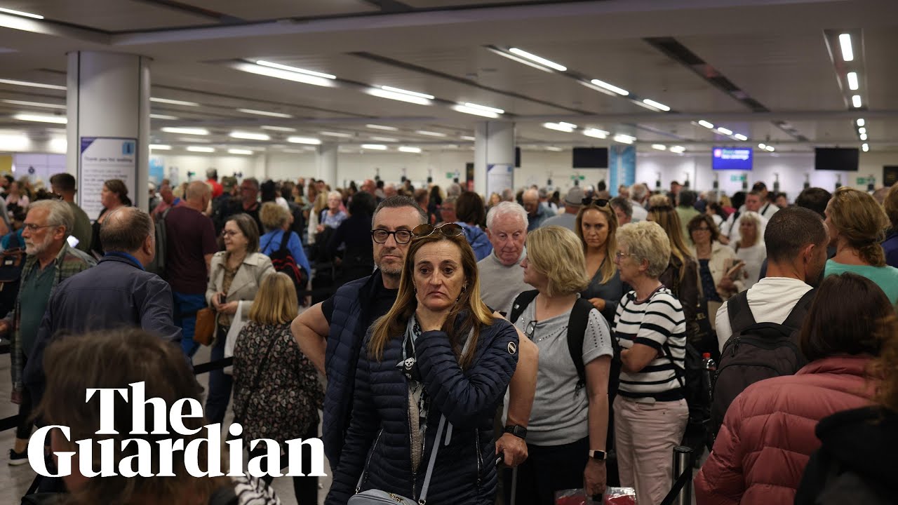 Videos show long queues and closed e-gates at Gatwick airport after IT ...