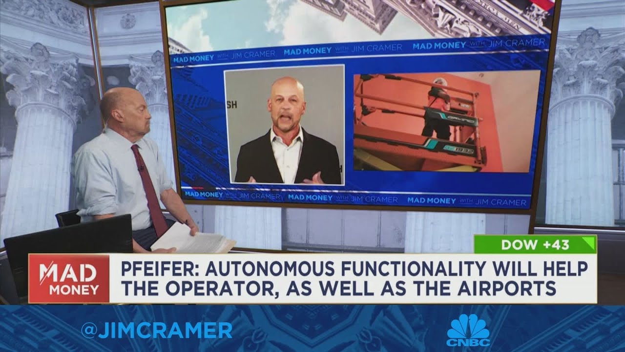 Oshkosh CEO John Pfeifer says A.I. advancement will lead to better ...