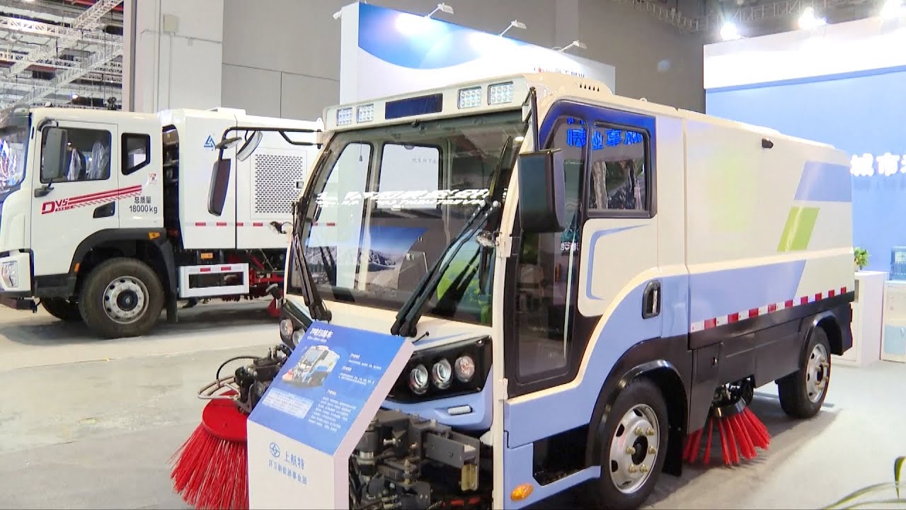 New-energy sanitation vehicles displayed at carbon neutrality expo ...