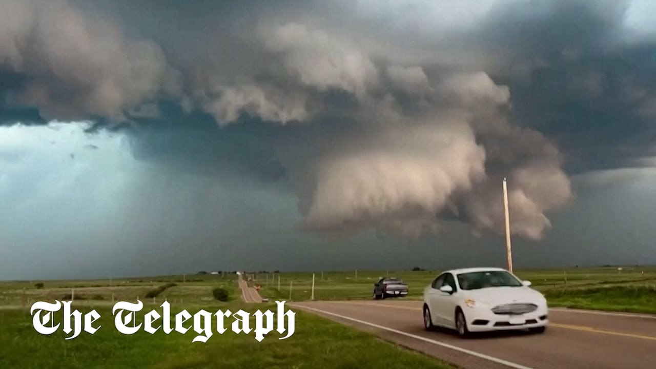 Extraordinary footage shows funnel cloud forming over Oklahoma amid ...