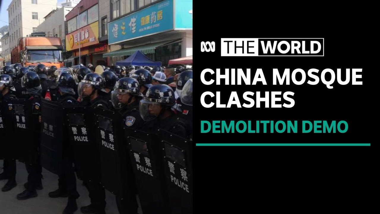 Chinese police clash with Hui Muslim ethnic group trying to protect ...
