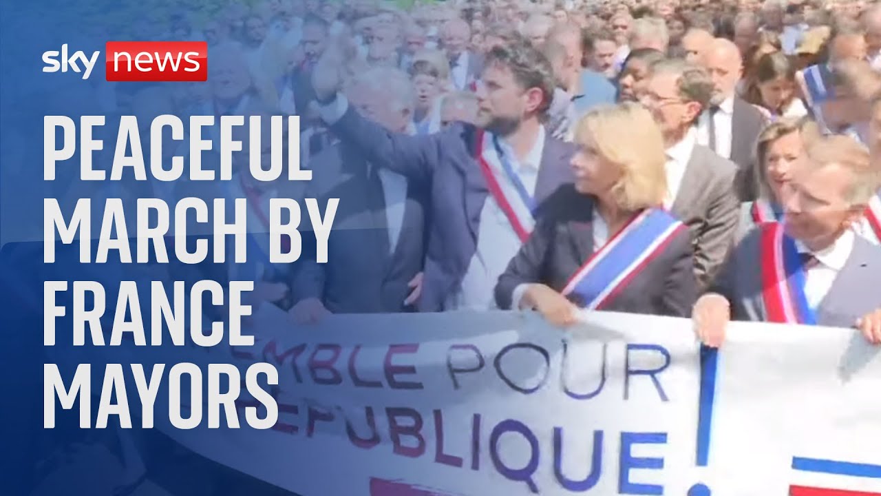 Watch live: Mayor's protest in L'Hay Les Roses in France - The Global ...