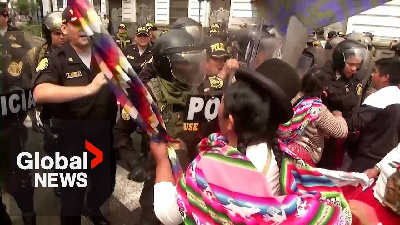 Peru protests: Indigenous women and police clash in anti-government ...