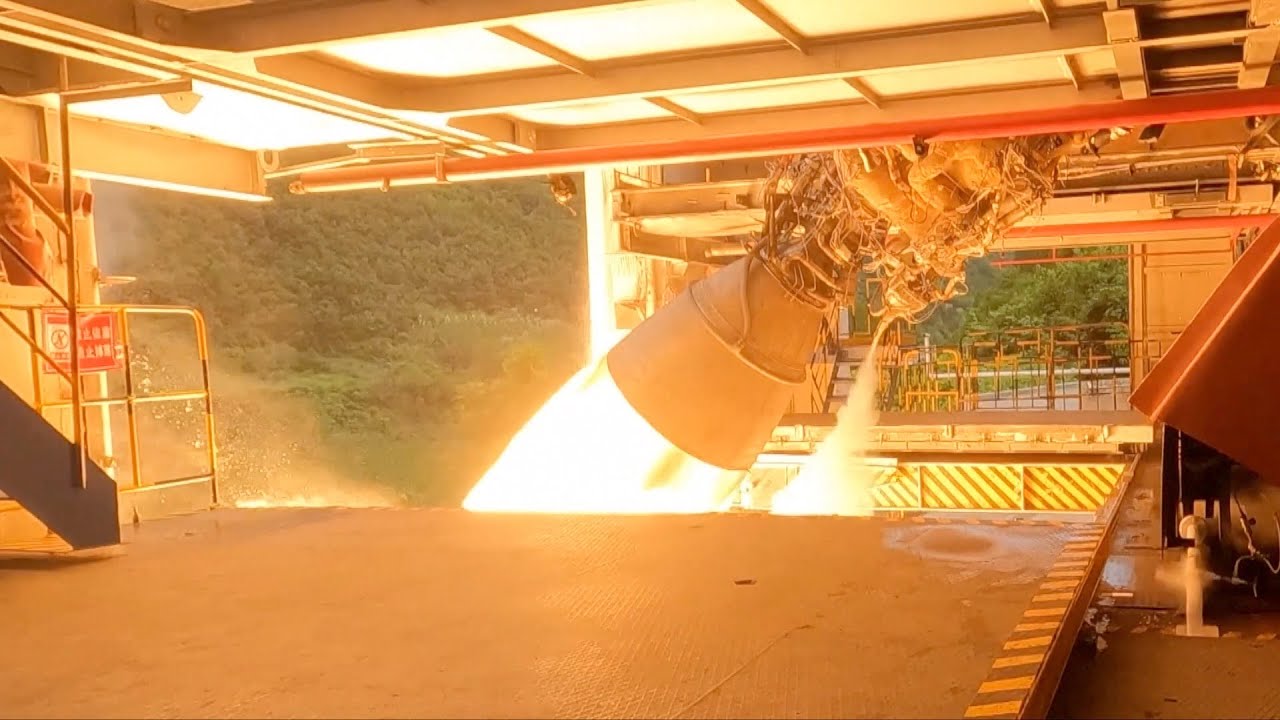 New trial of main rocket engine for China's crewed lunar missions ...