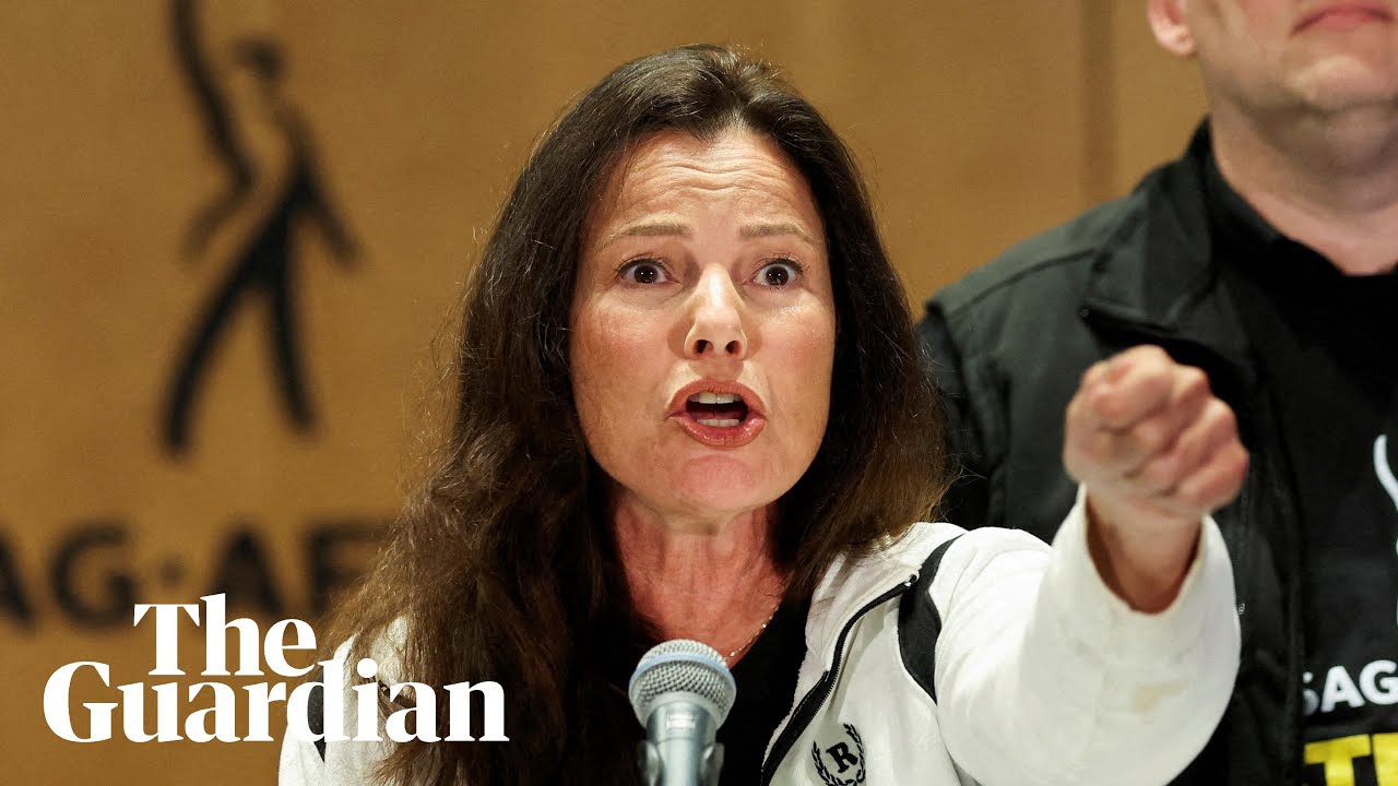 Fran Drescher delivers fiery speech against Hollywood studios as actors ...