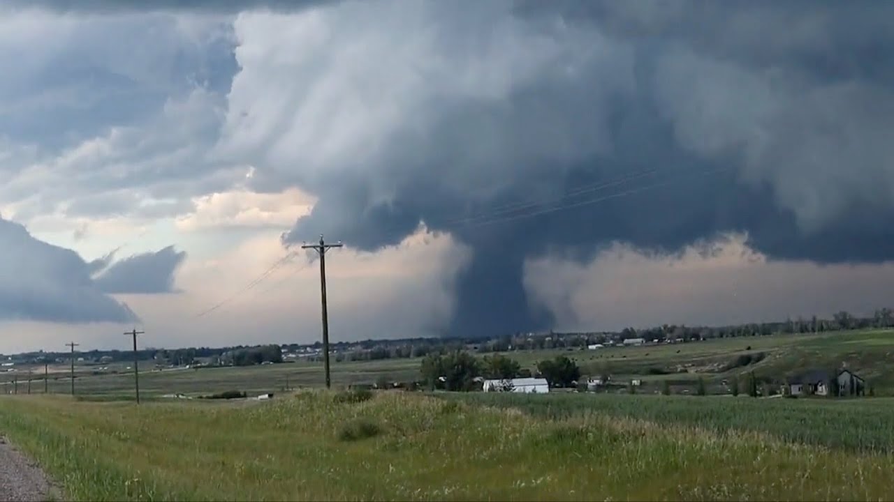 Tornado touches down in Canada's Alberta, homes damaged - The Global Herald