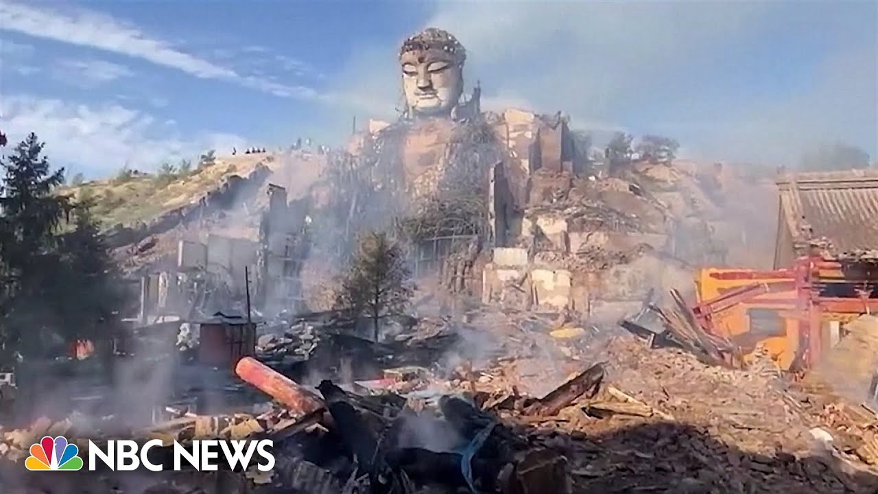 Video shows fire burning huge Buddha statue in China - The Global Herald