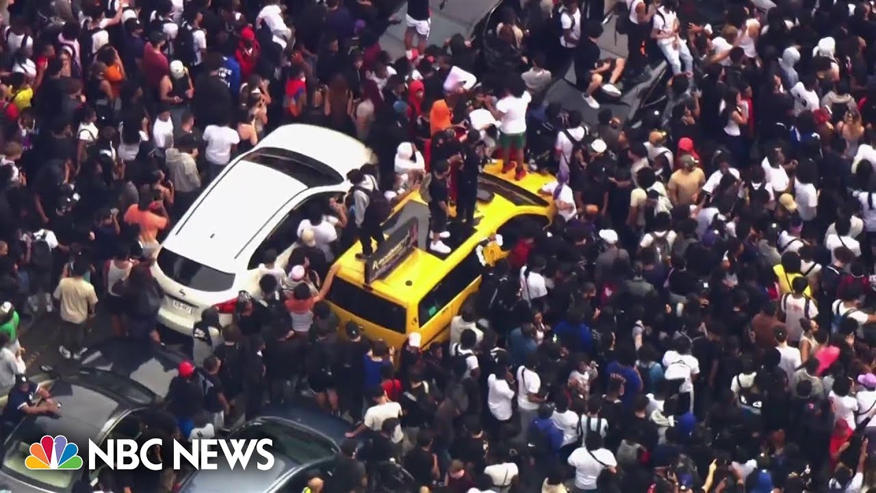 Social media influencer giveaway results in massive mob in NYC’s Union Square - The Global Herald