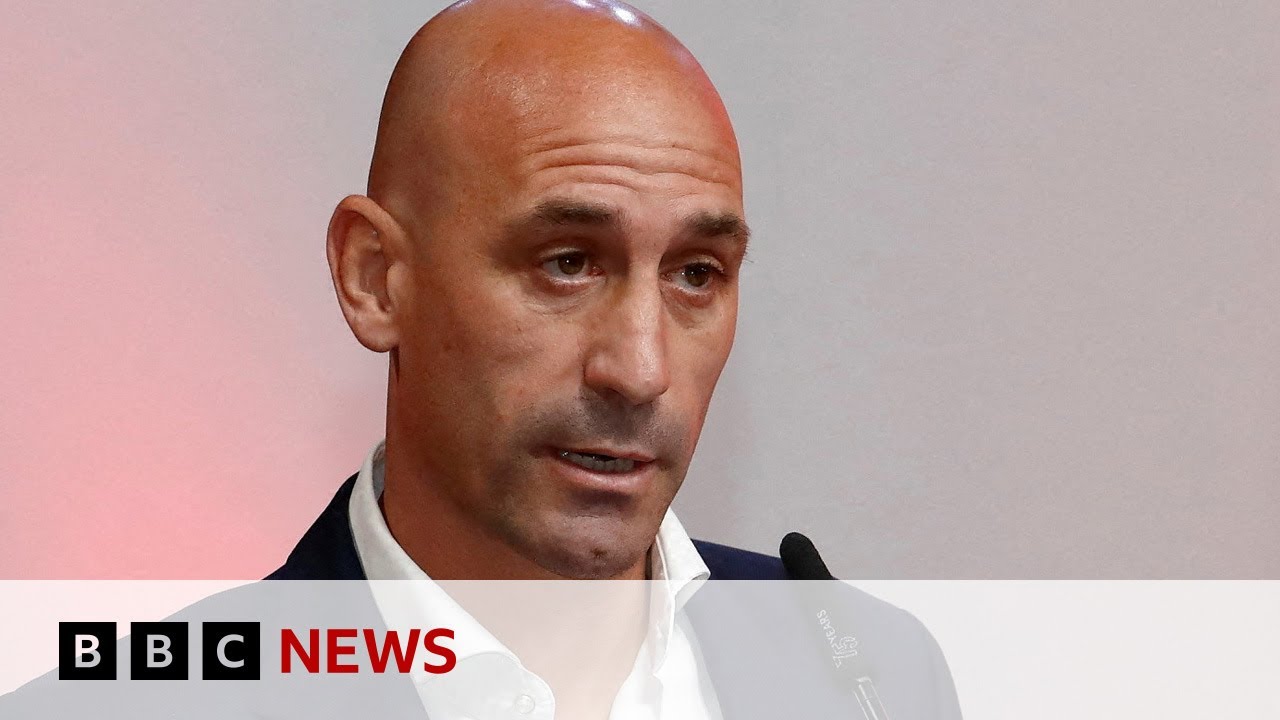 Luis Rubiales: Calls for resignation over Jenni Hermoso kiss - BBC News ...