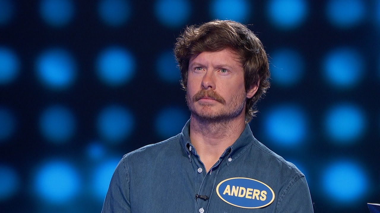 Fast Money: Anders Holm and Emma Nesper Holm - Celebrity Family Feud ...
