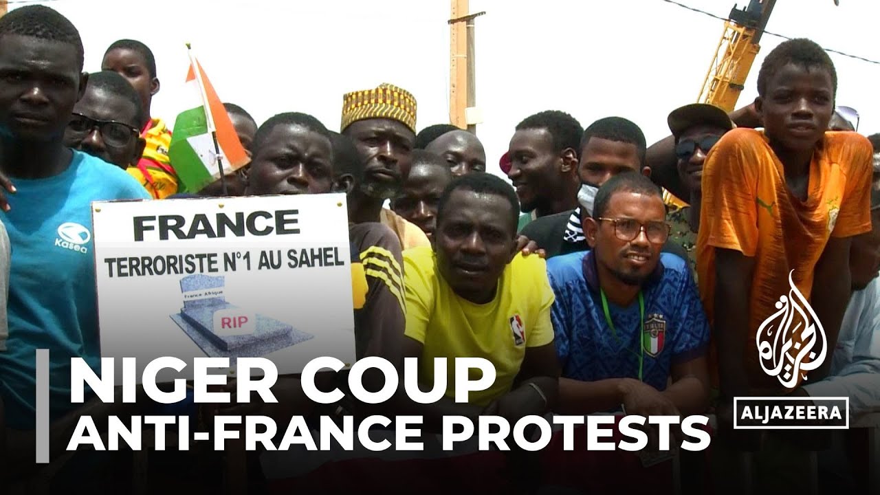 Niger coup: Crowds rally in Niamey to demand French troop withdrawal ...