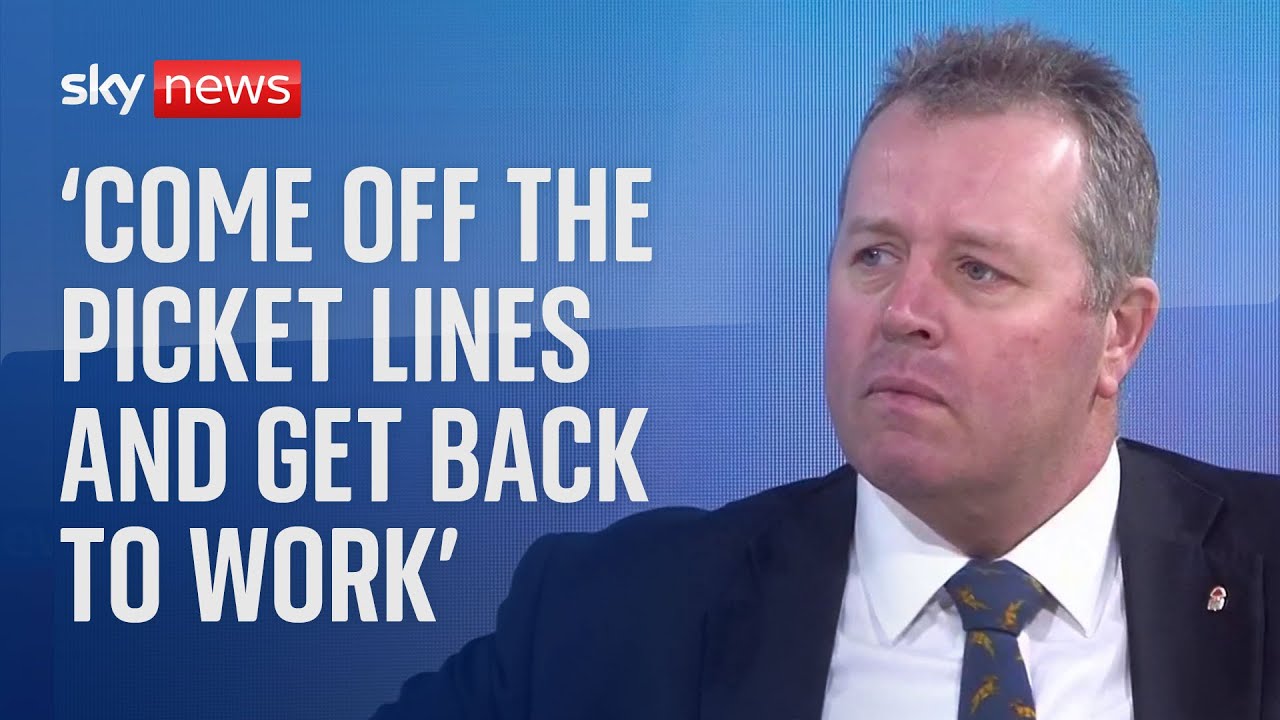 Minister says junior doctors should 'come off the picket lines and get ...