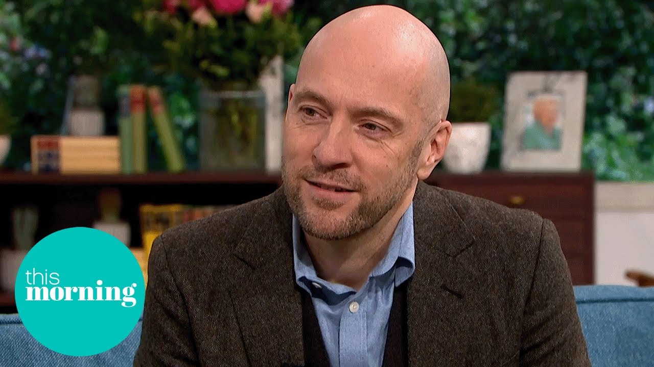 Derren Brown’s Tells All About His New Illusion Show ‘Unbelievable ...