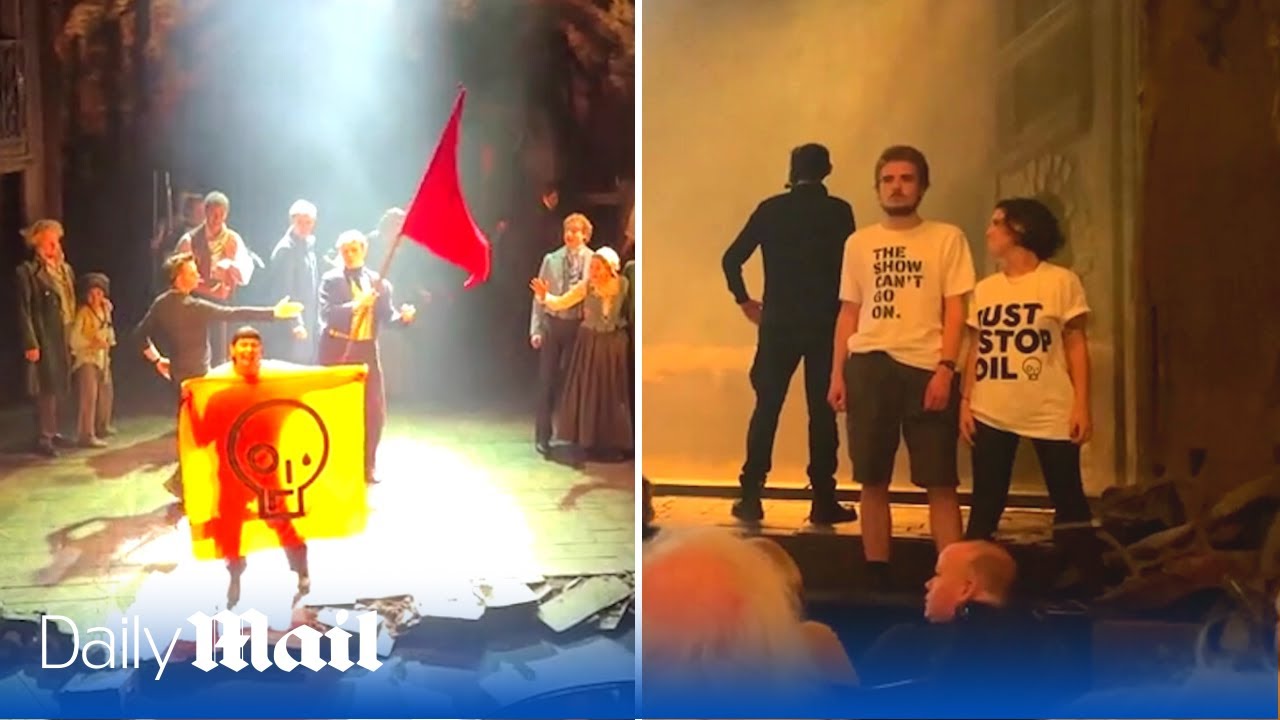 Just Stop Oil mob booed by furious crowd as they force Les Miserables ...