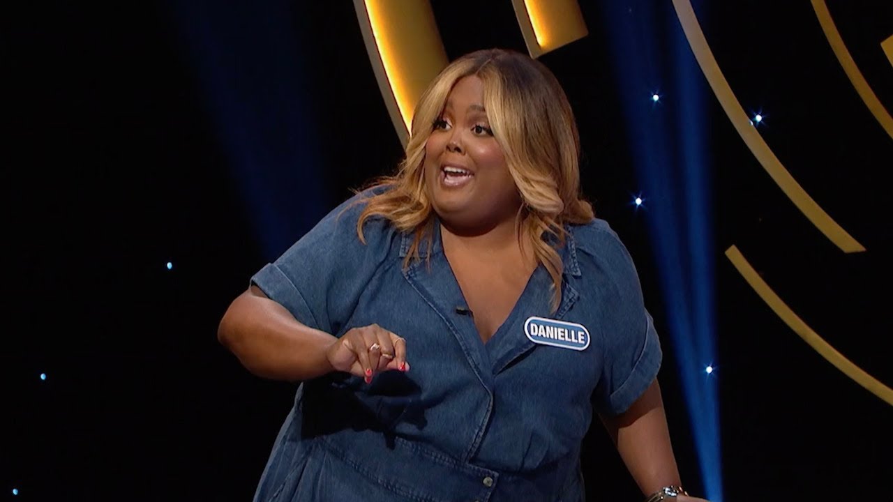 Sneak Peek: Danielle Gives Props - Celebrity Wheel of Fortune ...