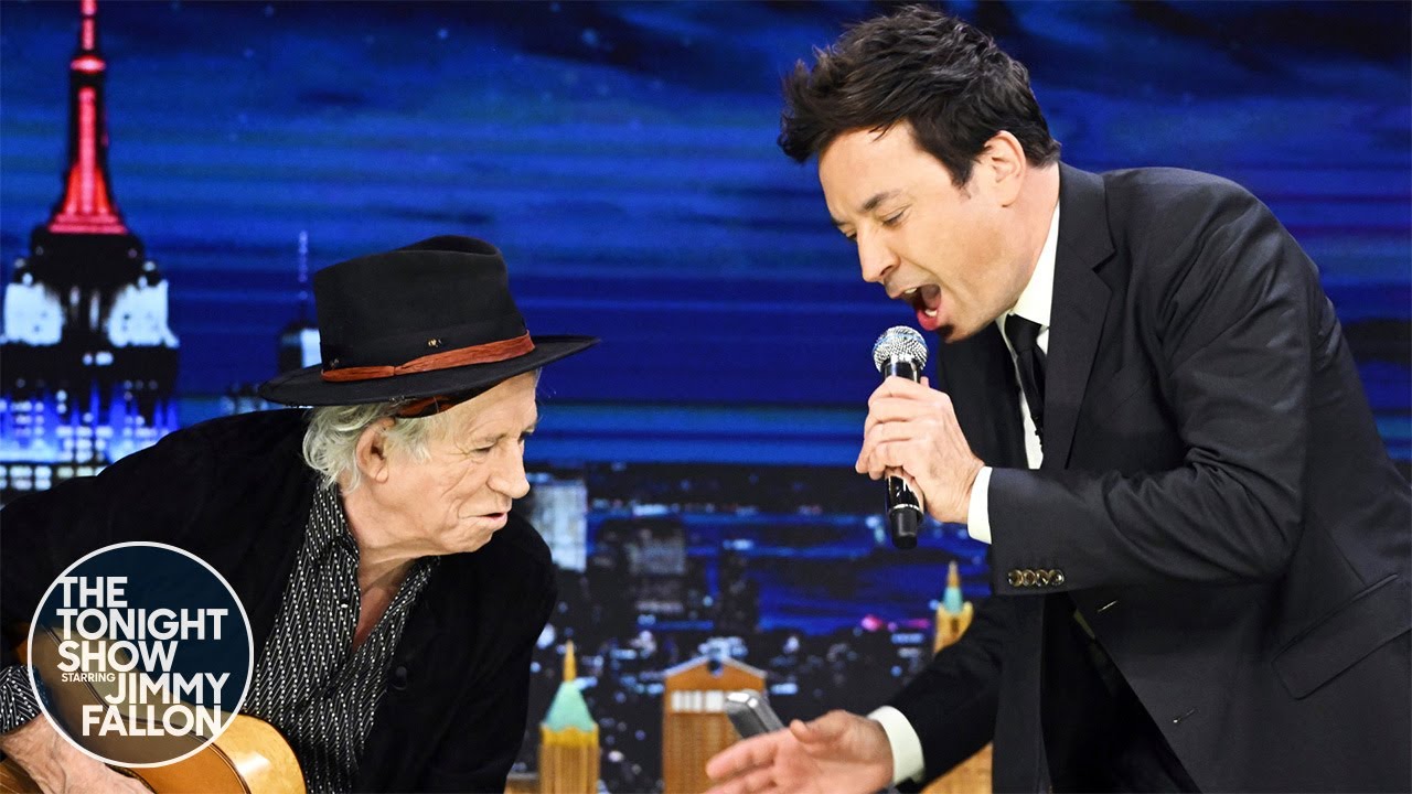 Keith Richards Shows Off His Guitar Skills by Playing Some Rolling ...