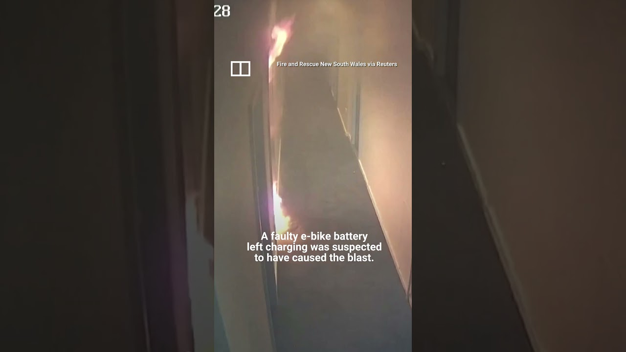 IN A MINUTE: The terrifying moment when an e-bike battery explodes # ...