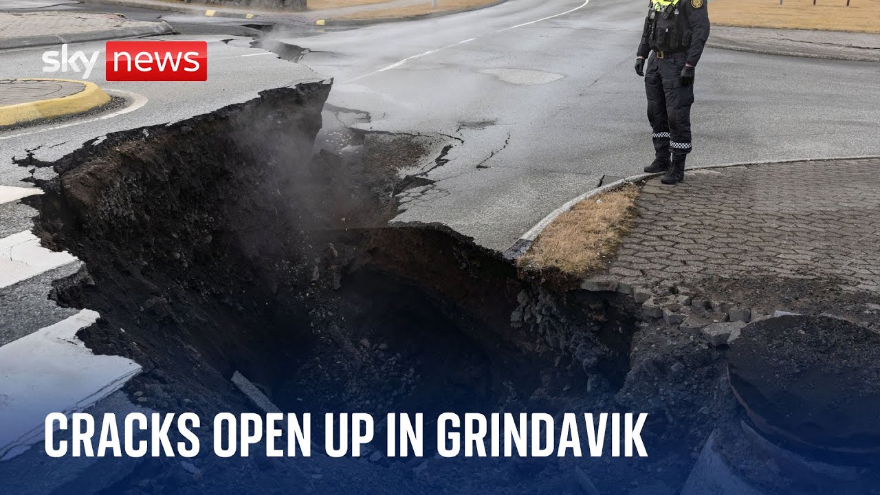 Iceland: Cracks open as scientists warn volcano could erupt at any time ...