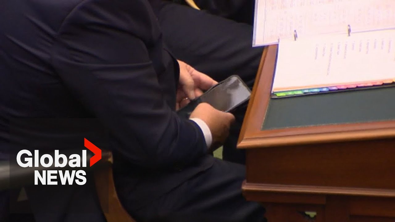 Ford government cabinet ministers reportedly using personal phones for ...