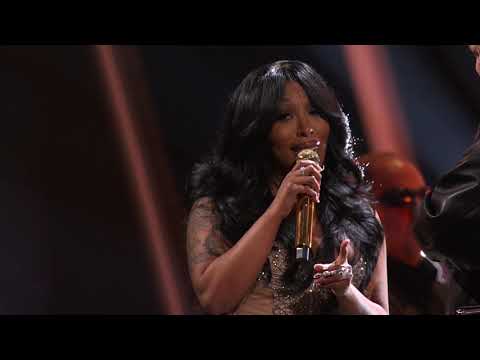 Jelly Roll and K. Michelle Perform "Love Can Build A Bridge" - The CMA ...