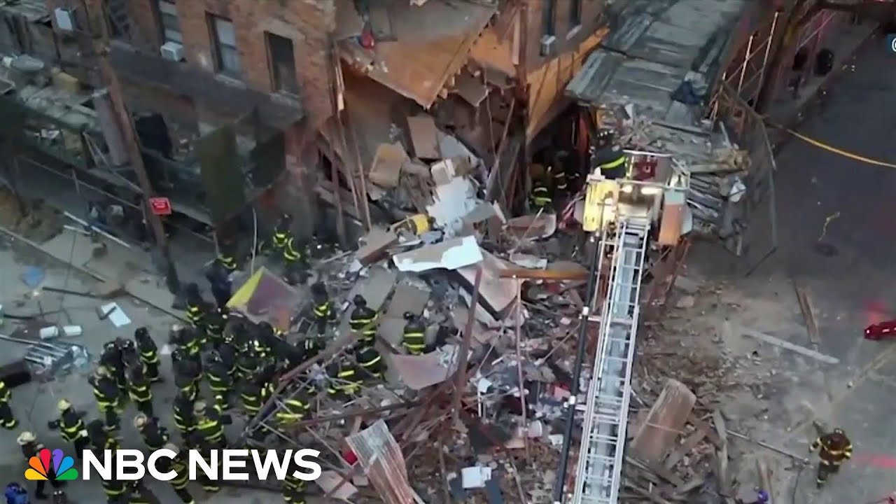 New footage shows the moment a New York building collapses - The Global ...