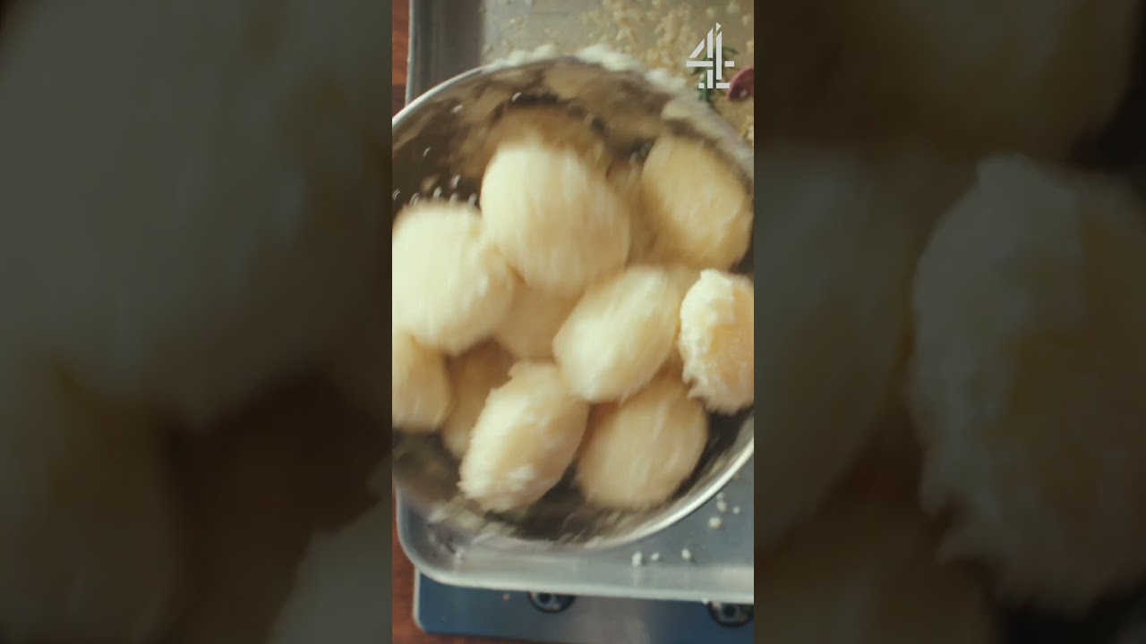 Ultimate Roasties | Jamie's Christmas Shortcuts | Channel 4, Mondays ...