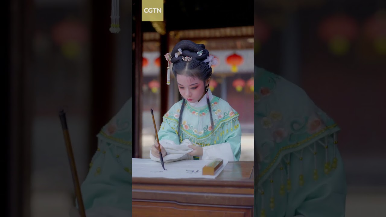 Young Yueju performer draws inspiration to get into character - The ...