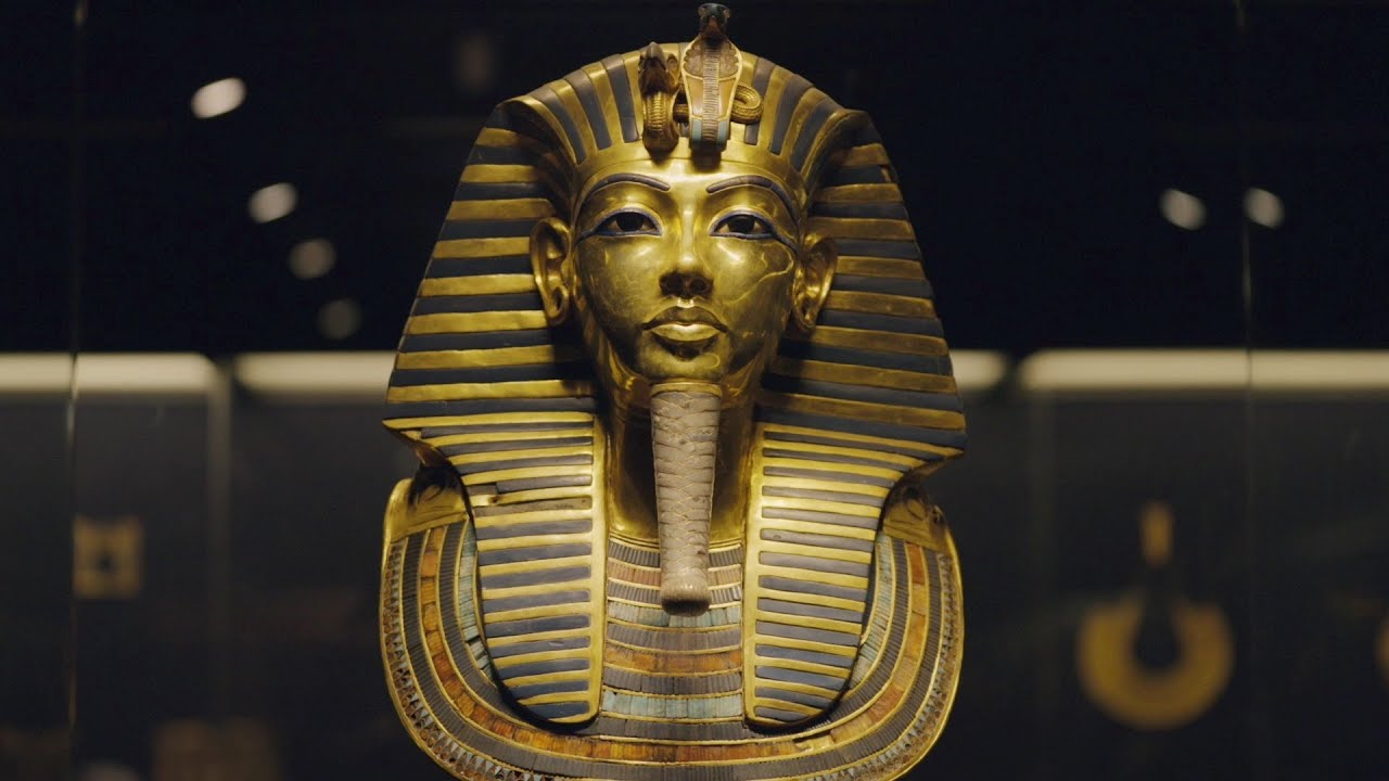 Treasures and Masks: Tutankhamun's Mask - a symbol of ancient Egyptian ...