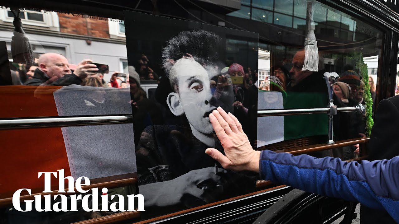 Mourners sing at Shane MacGowan's funeral procession - The Global Herald