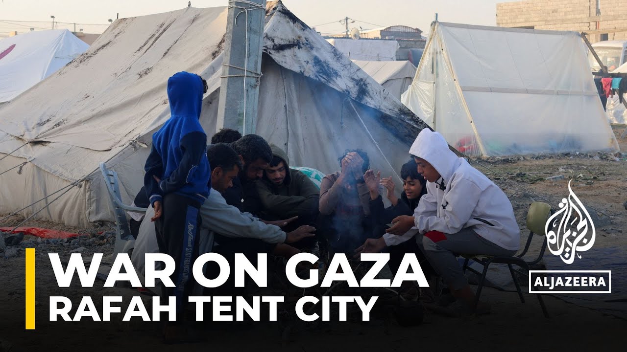 Rafah tent city: Thousands crowd makeshift camps in the south - The ...