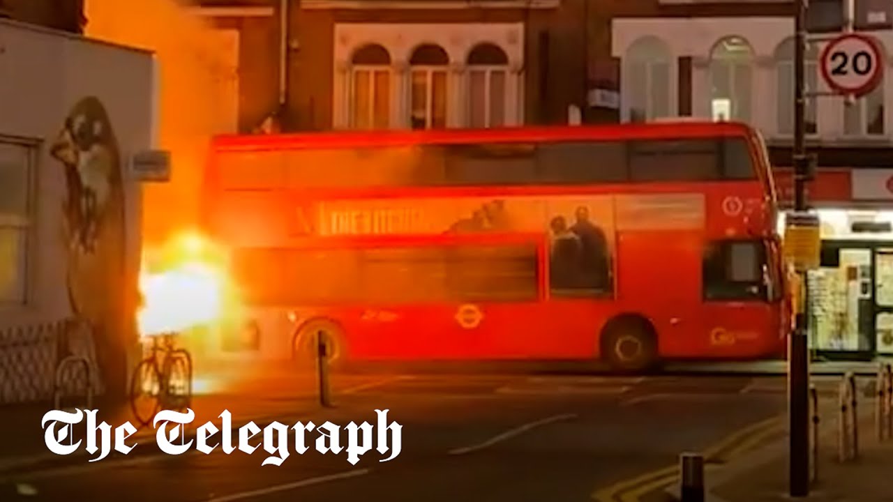 Double decker bus goes up in flames in Wimbledon - The Global Herald