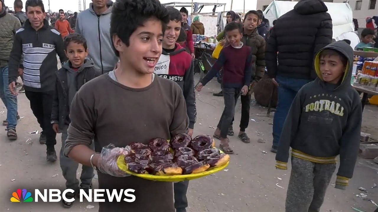 WATCH: Kids sell food and drink on the streets of Rafah to help support ...